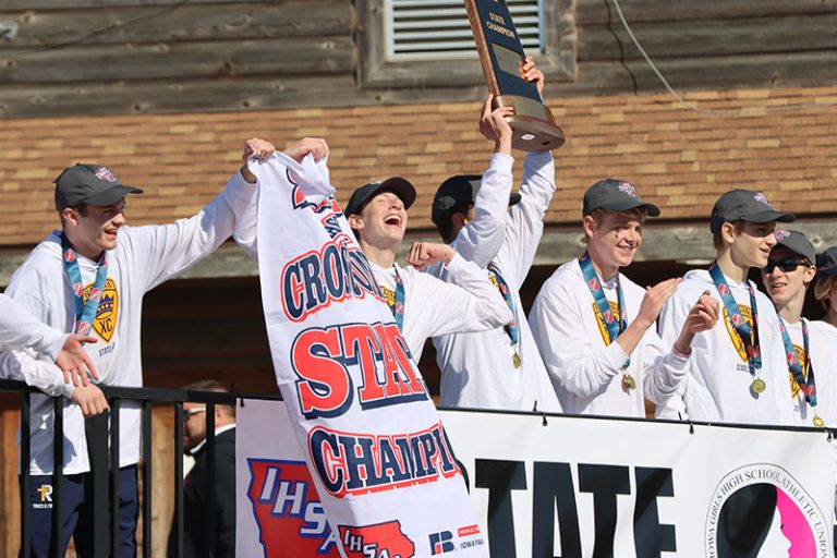 Regina Rules in Class 1A Winning First State Cross Country Title Since ...