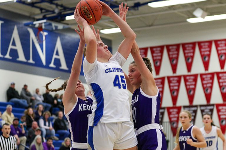 Seniors Beck and Locklear Lead Top-ranked Clear Creek Amana Back to ...