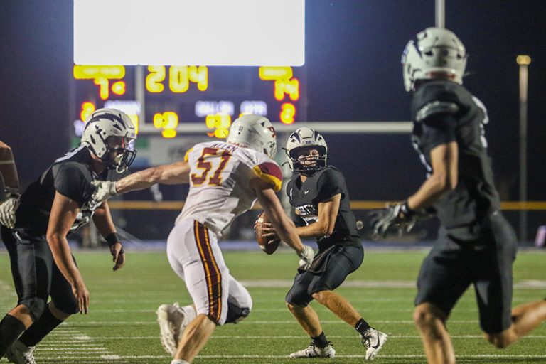 Liberty High Rallies, Holds Off Ankeny For 28-20 Win - Your Prep Sports