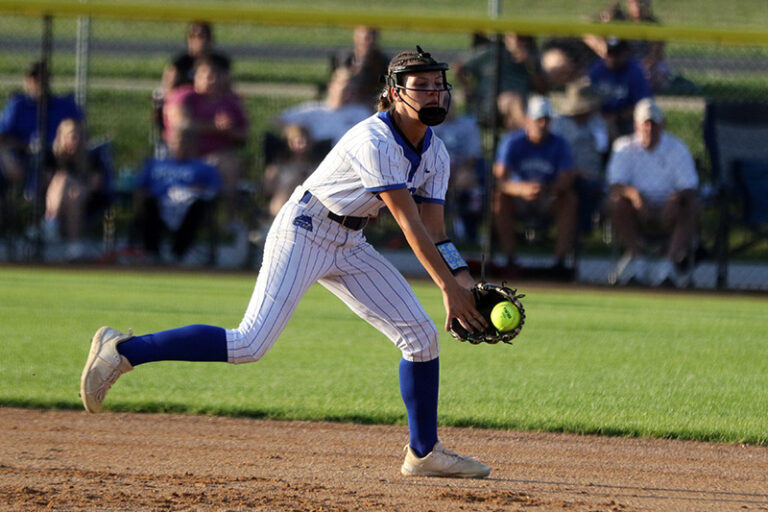 No. 10 North Scott Downs Seventh-ranked Clear Creek Amana in Regional ...